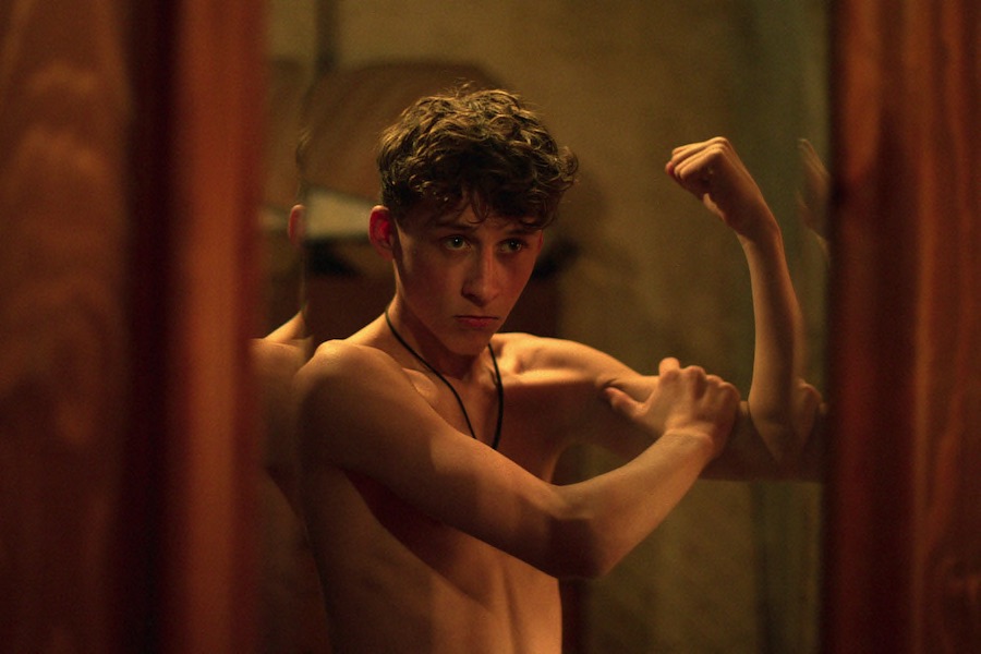 Review: Cocoon (2021) - FilmiTips.Com