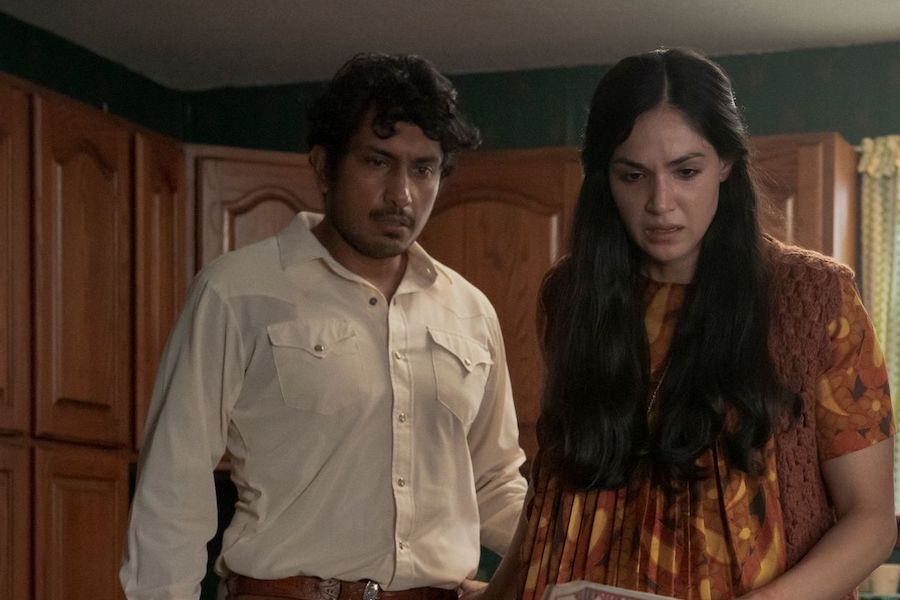 Review: Madres (2021) - FilmiTips.Com